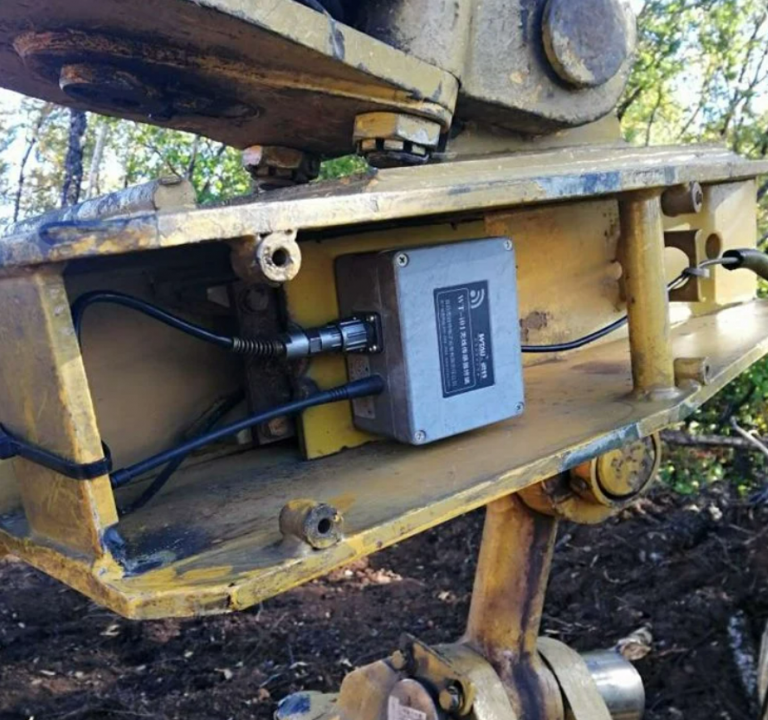 Side boom Pipelayer Load Indicator – Crane Load indicator,lorry load ...